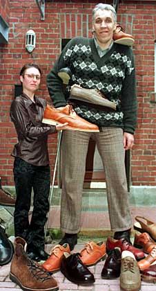 Bagaimana Caranya: Senarai 10 Orang Tertinggi Di Dunia Yang Masih Hidup