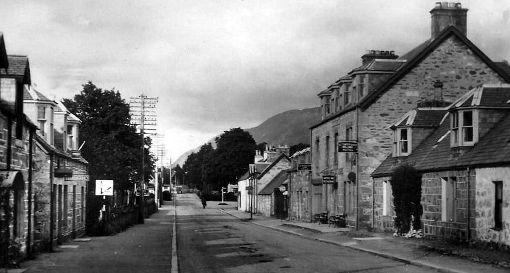 Tour Scotland: Old Photographs Newtonmore Scotland