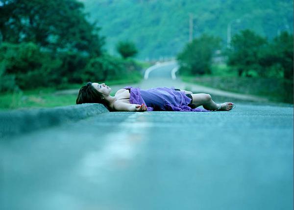 Izima Kaoru. Landscape With A Corpse | Doctor Ojiplático