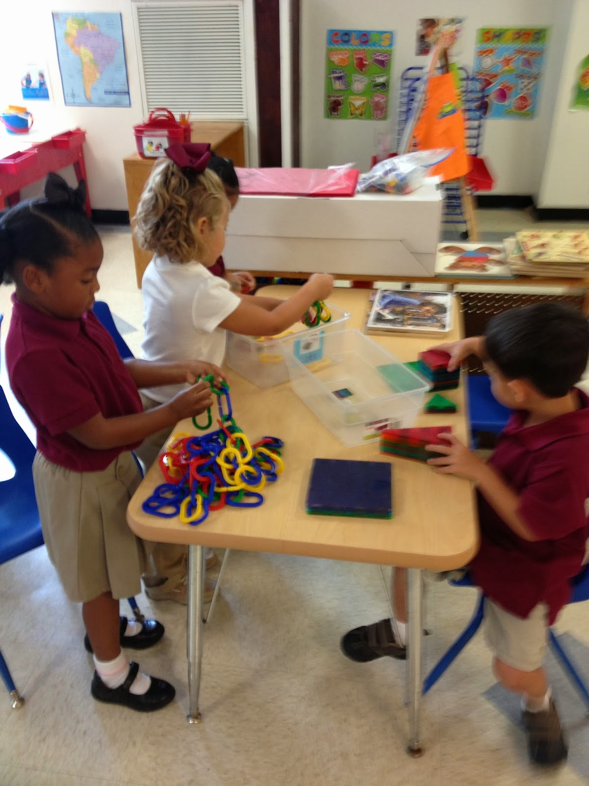 Ms. McKenzie's and Ms. Parker's Pre-K Class Blog: Exploring Centers