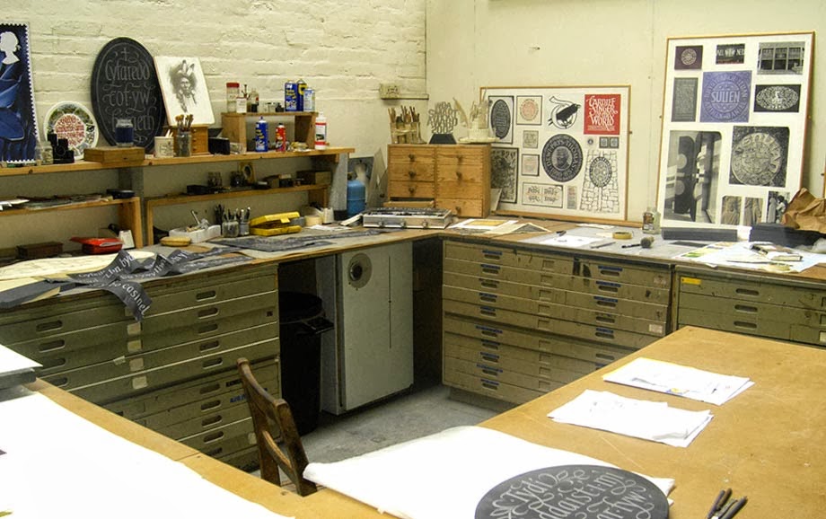 caligrafia, arte y diseño: El calígrafo de la piedra: Ieuan Rees