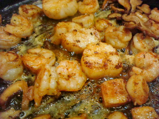 Smoky Mountain Café: Scallops and Shrimp Marsala