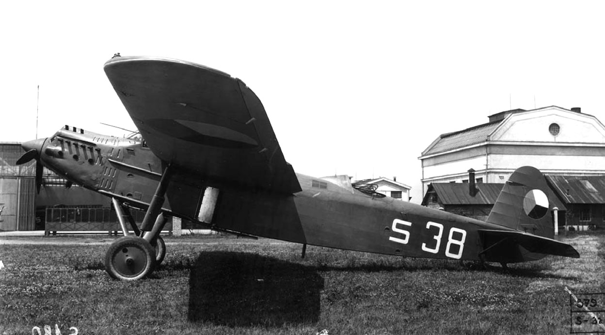 nhungdoicanh: Aero A-42