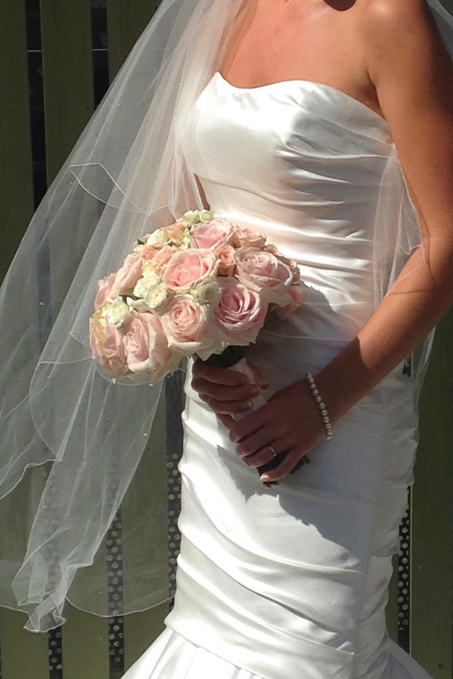 Heather Hartley: Pale pink rose bouquet, wedding at Edinburgh Castle.