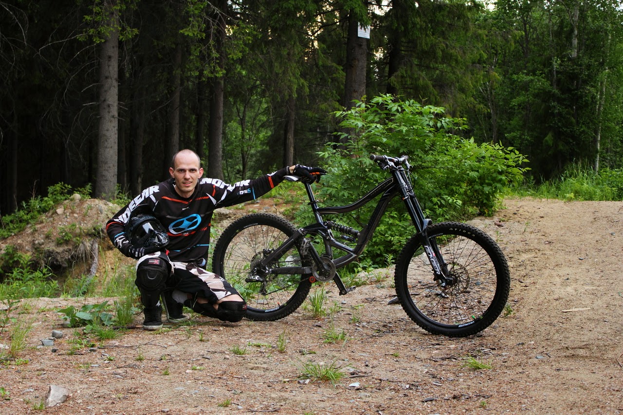 Van's Mountain Bike: A Little Bit of DH Riding at Kurgan