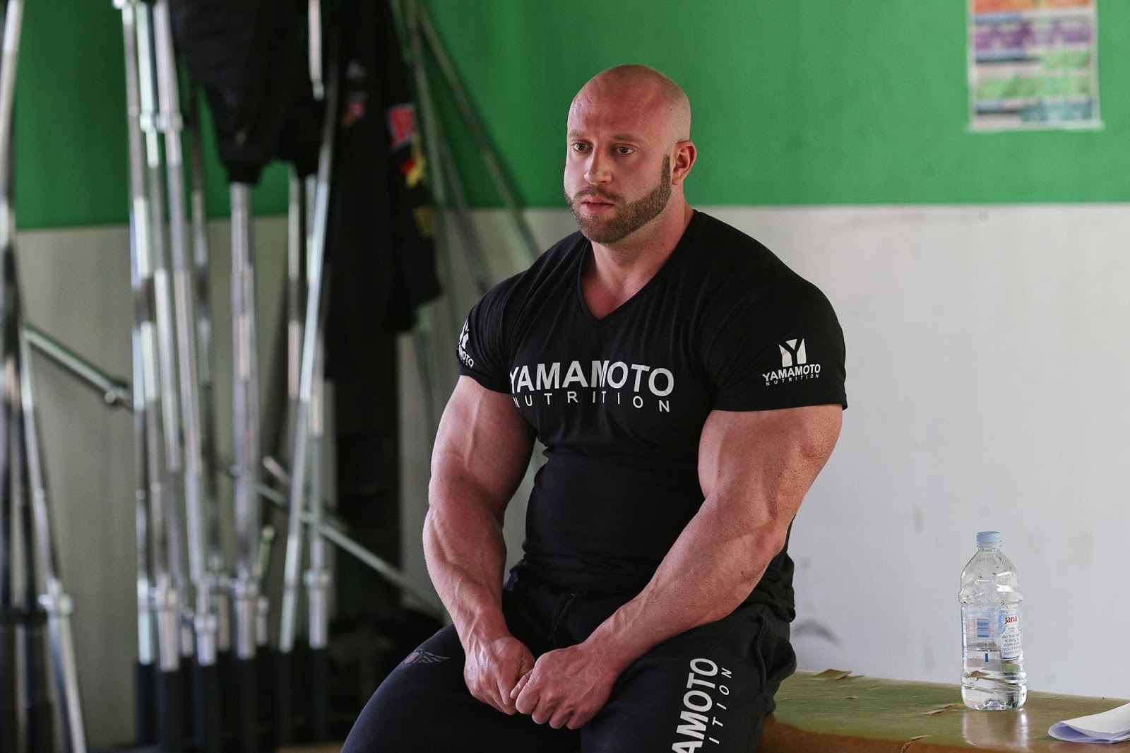 Muscle Lover: Bodybuilders with their clothes on