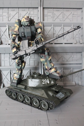Dennis-Toys: 1/100 Customed Army Camouflage Gundam (Ground Type)