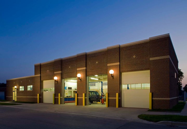 Riverside, Illinois: The "New" Riverside-Brookfield High School