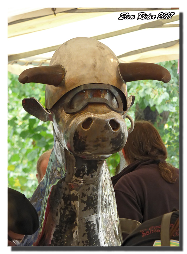 SLOW RIDER: LA VACA MOTERA 17/09/2017 THE BIKER COW