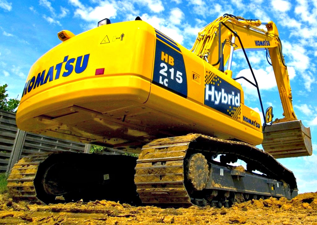 Heavy Machinery Online: Komatsu Machinery: Excavators, Loaders and Dump ...