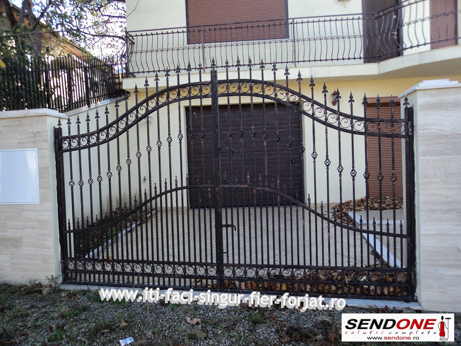 Ornamente fier forjat: Modele porti si garduri din fier forjat