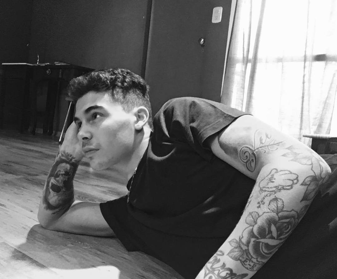 FROM THE MOVIE "MY BEST FRIEND" (MI MEJOR AMIGO) AND THE TV SHOW ...