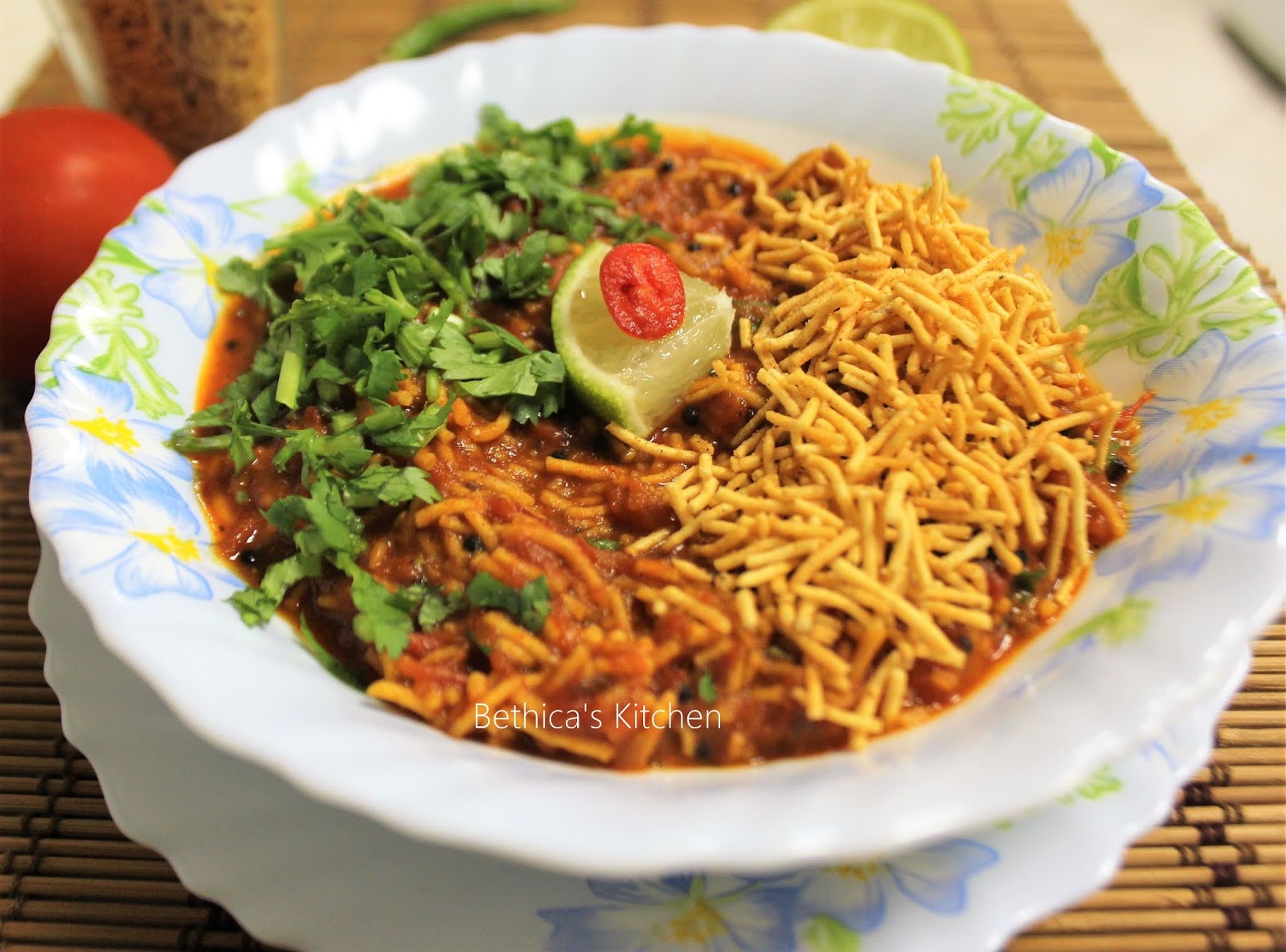 Bethica's Kitchen Flavours: Sev Tameta Nu Shaak (Tomato-Sev Curry ...