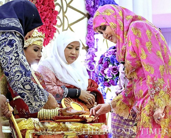 Powdering Ceremony for HRH Princess Amal Rakiah's Daughter