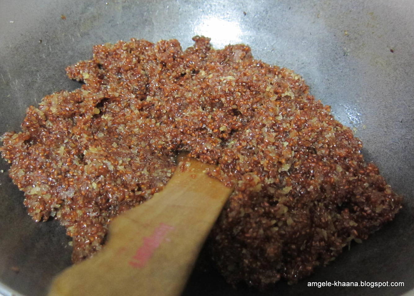 Amgele-Khaana: Aaliv or Garden cress seed ladoo