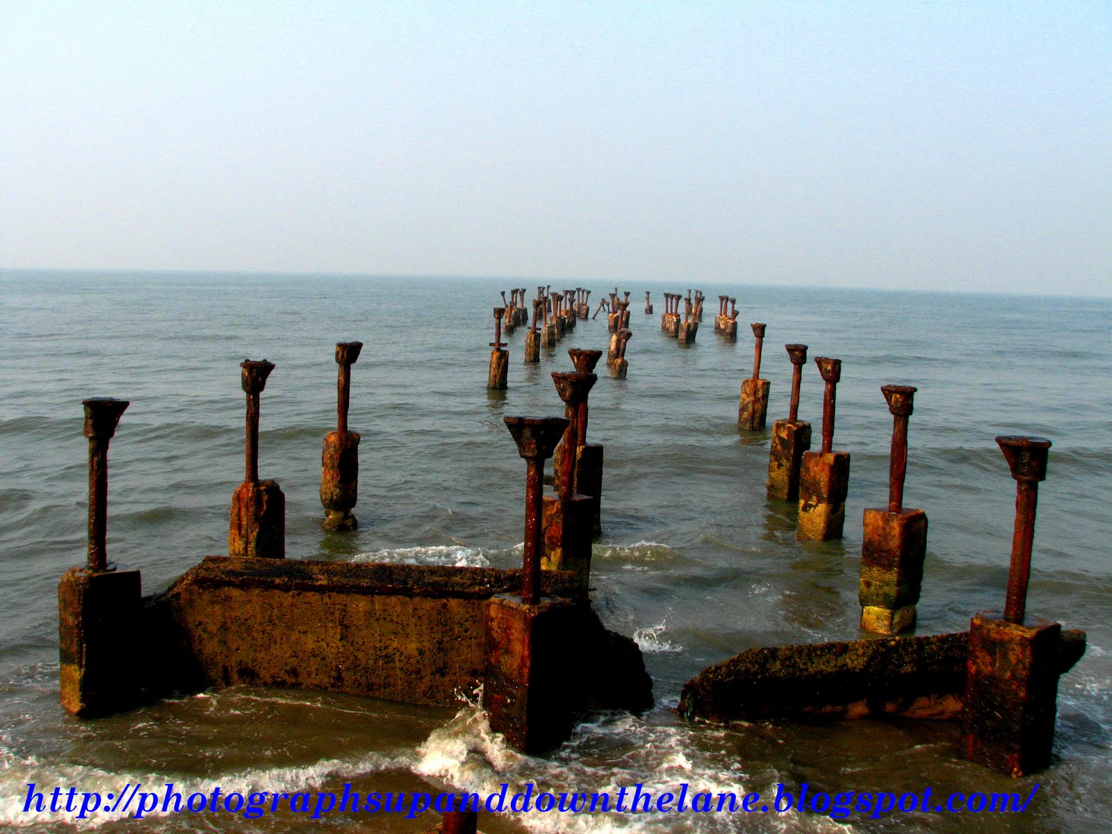 PHOTOGRAPHS UP AND DOWN THE LANE: CALICUT BEACH