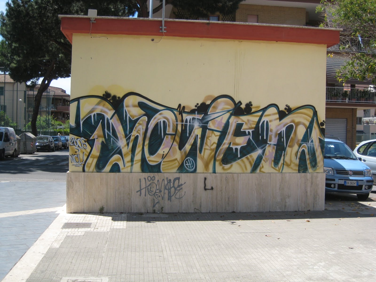 Rome the Second Time: Graffiti Report: Howen