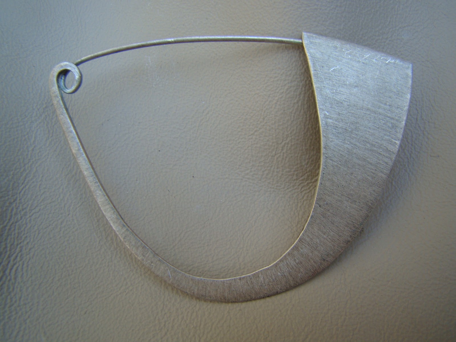 Musings of a Metalsmith: FIBULAE