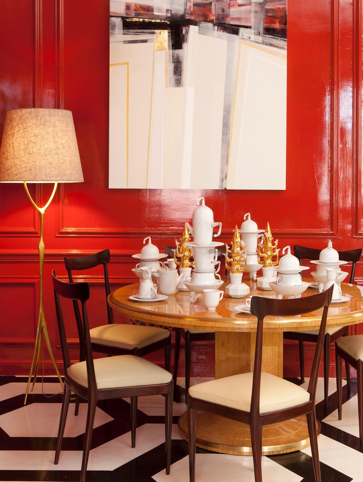 Delorme Designs: RED, RED EVERYWHERE!