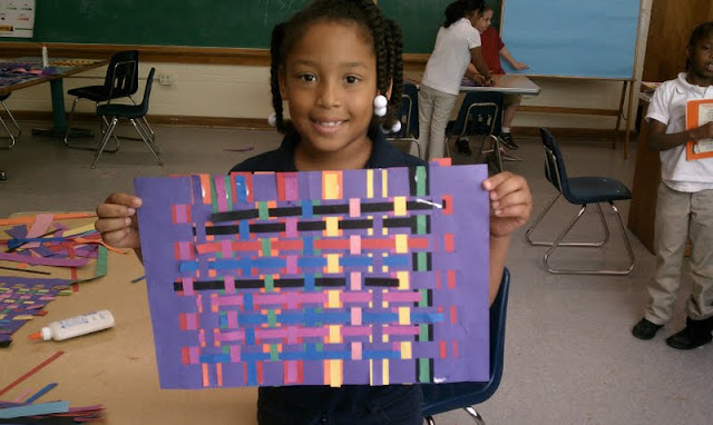 In Art Class: Simple Paper Weaving
