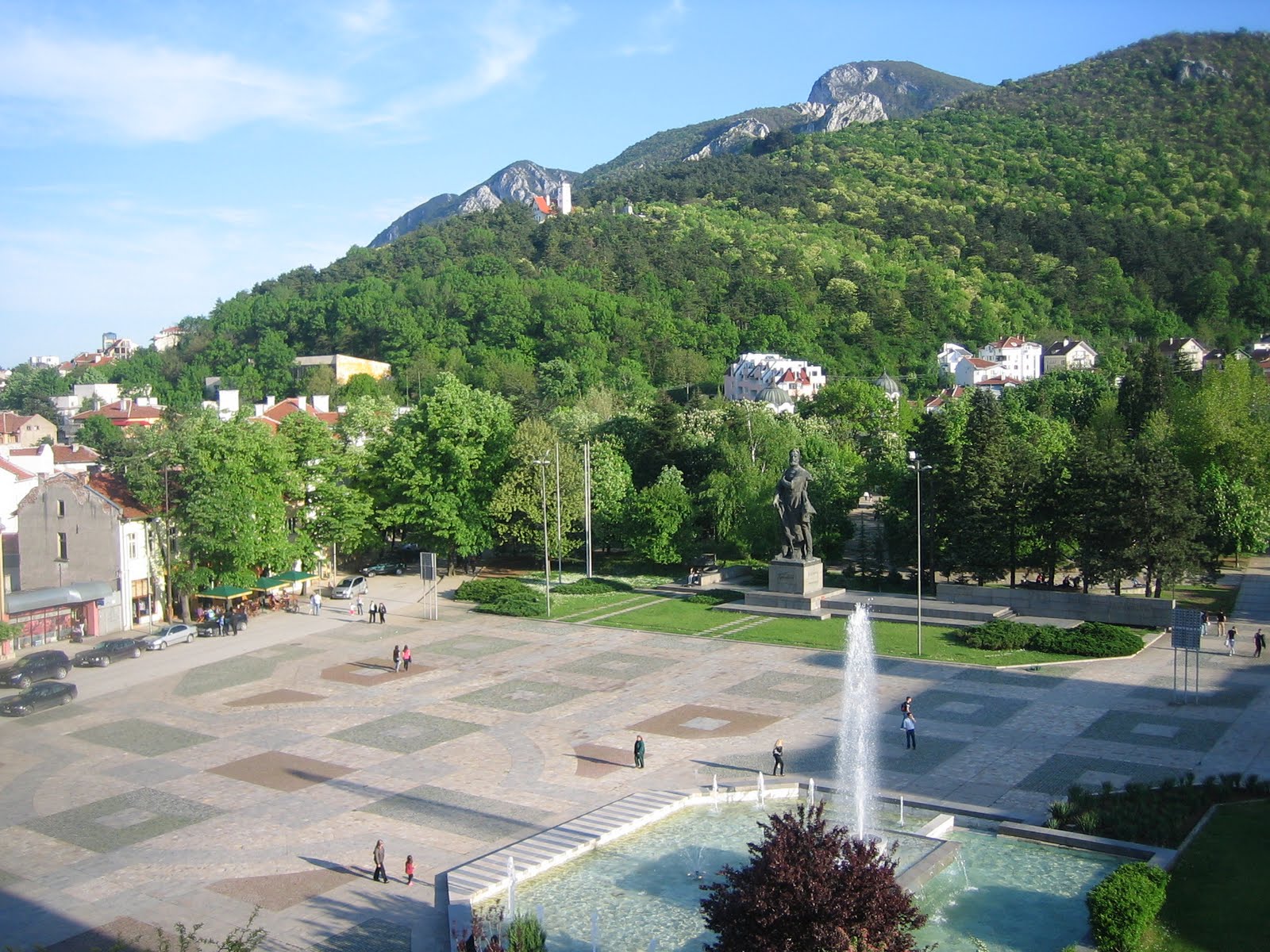 "And Now for Something Completely Different..." - Stories of 2 years in ...