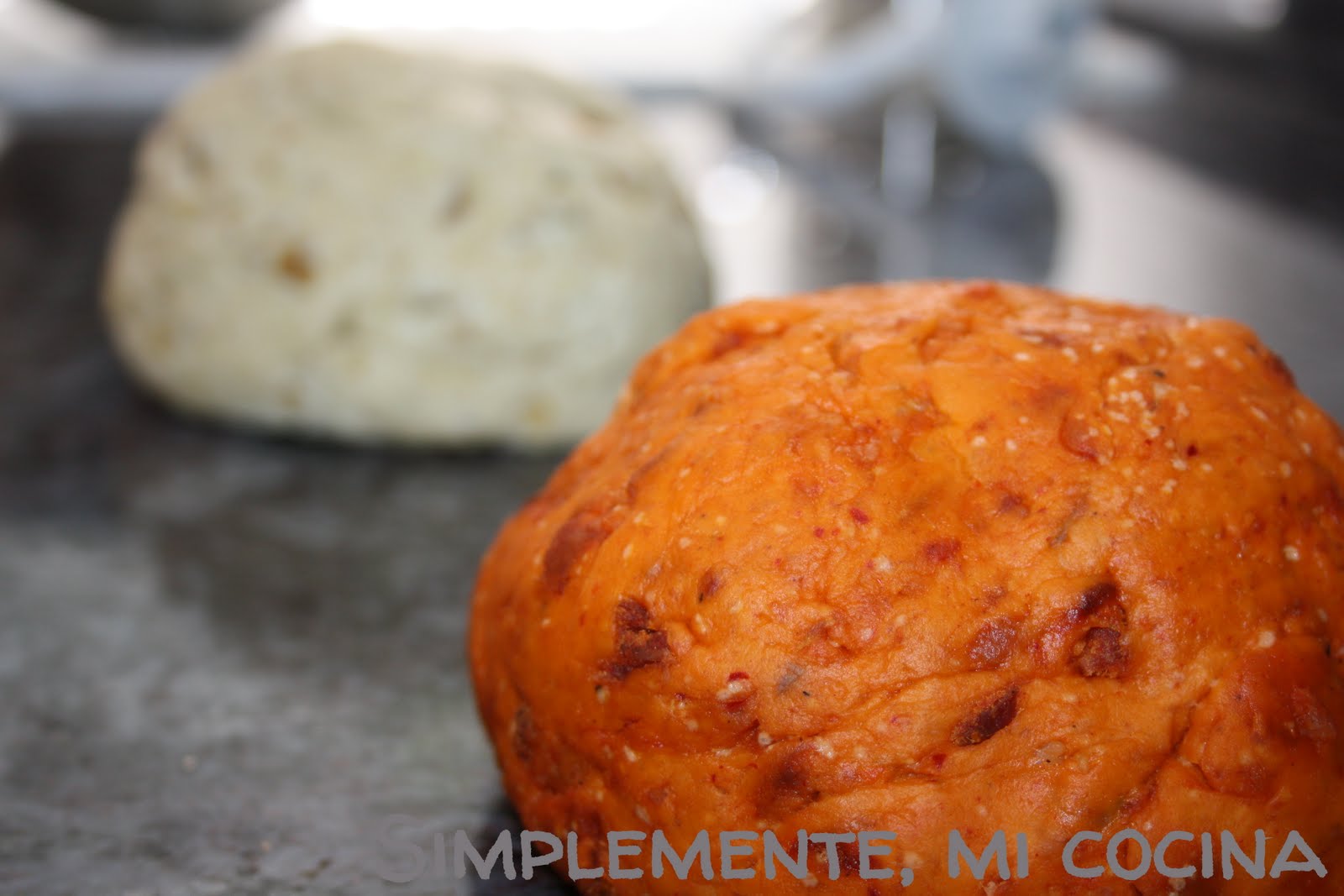 Simplemente, mi cocina: Pan de sobrasada y Pan de nueces