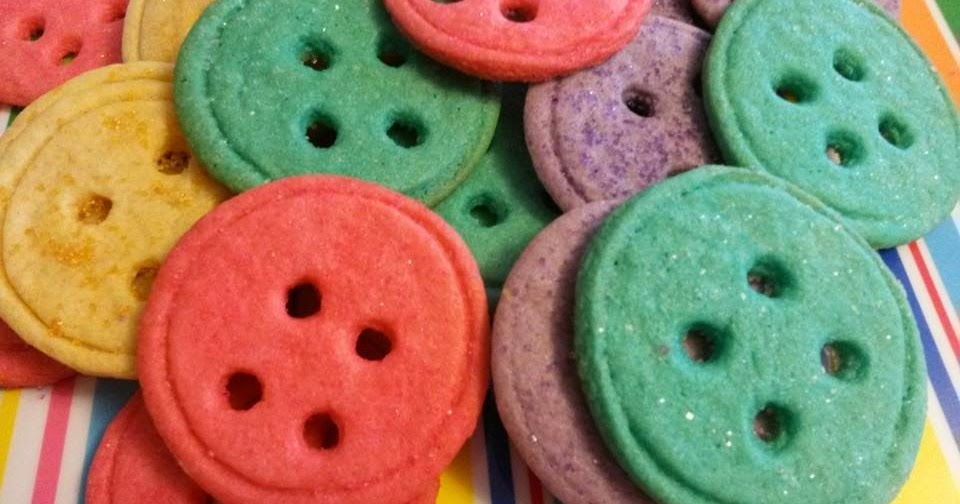 Parties With Cake!: How to Make Button Cookies