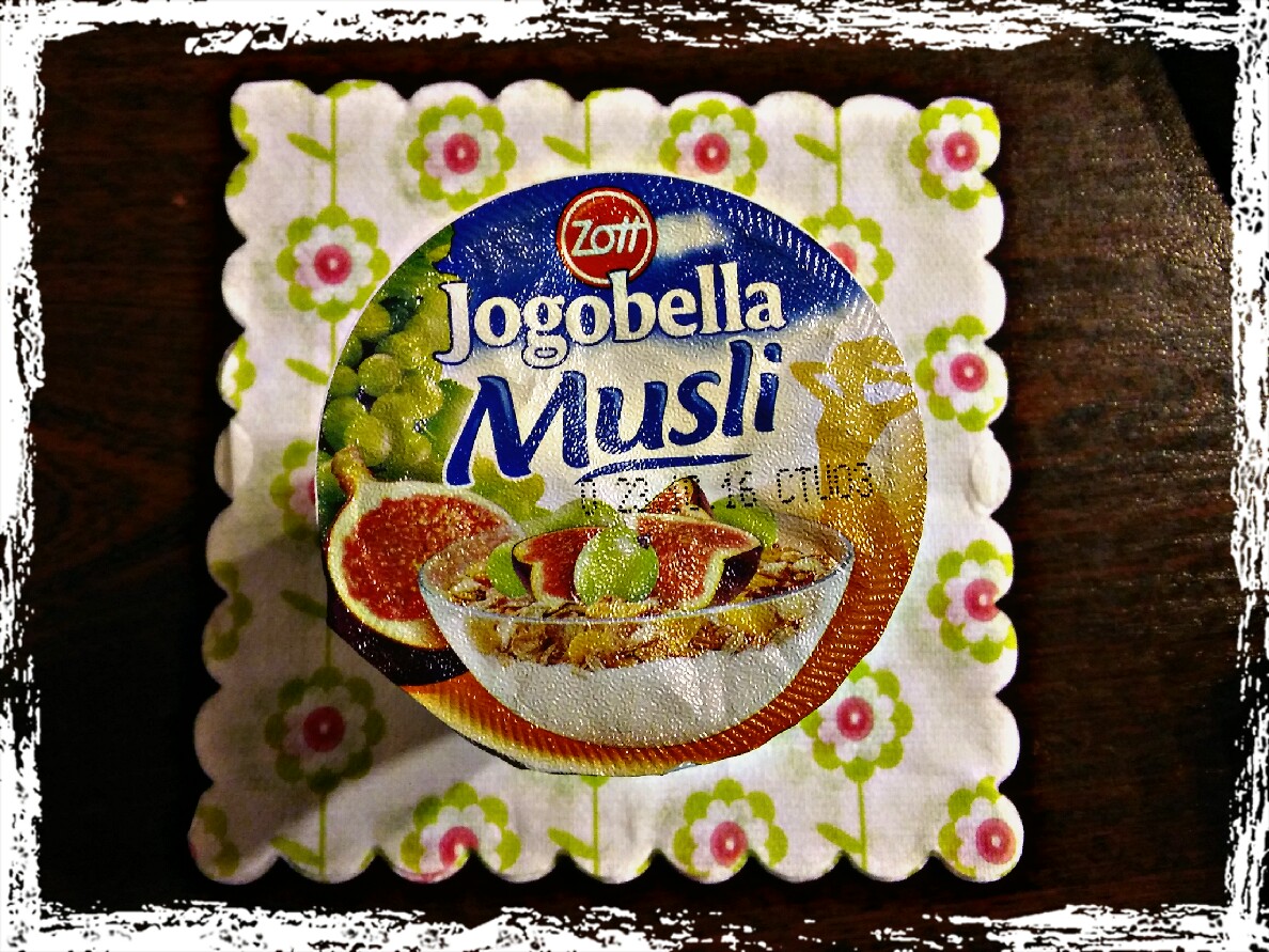 Aneriskowo: #Porcjaradosci z Jogobella Musli [ test ]