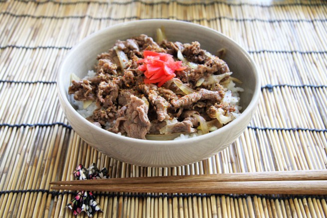 Gyudon (Japanese Beef Rice Bowl)