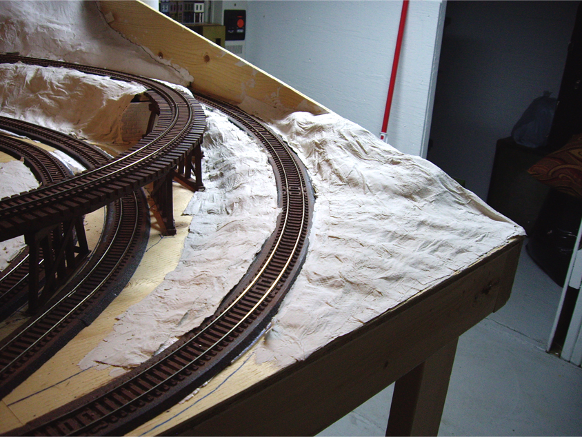 Plaster Hardshell Terrain - TY'S MODEL RAILROAD