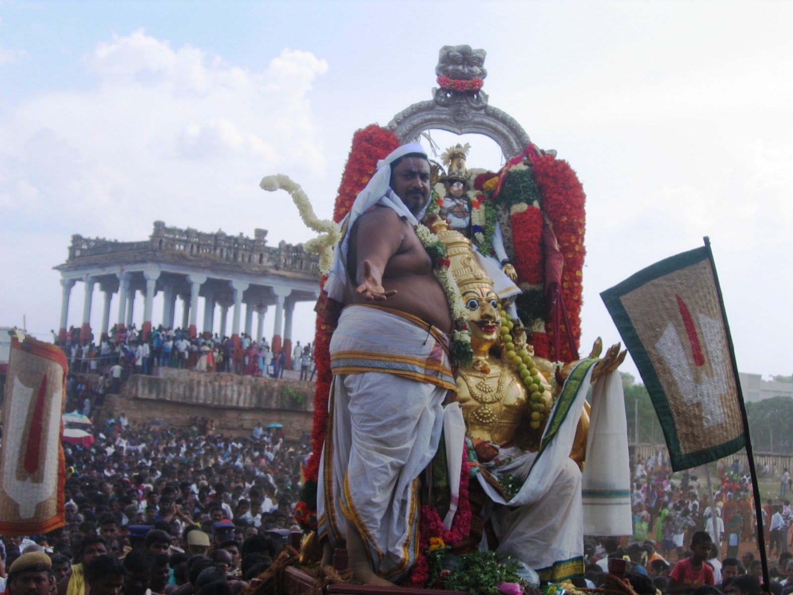 Temple, Travel and Sport: Azhagar Chitrai Festival 2015