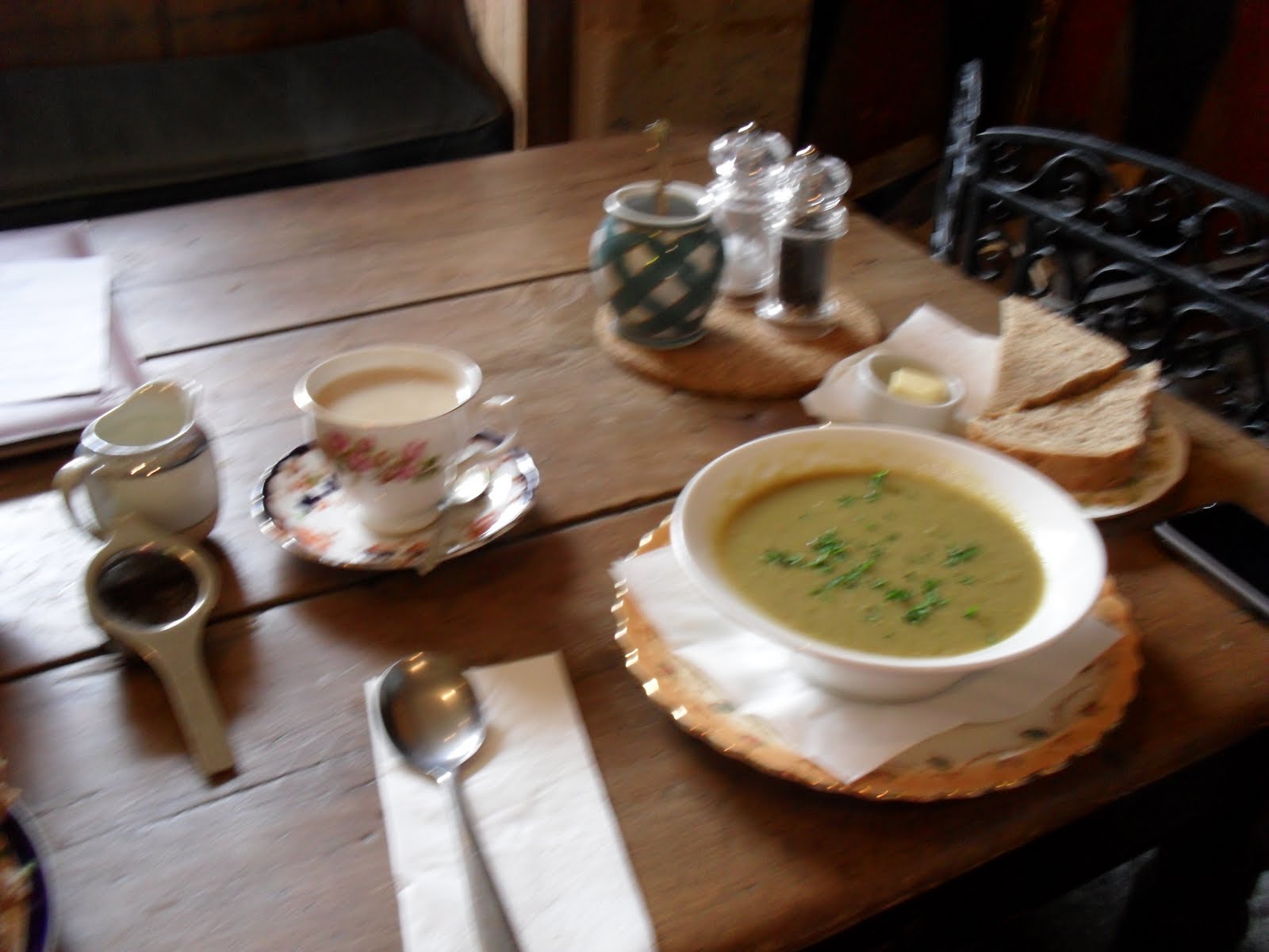 Doing It In Style: Review of the Mulberry factory shop, Shepton Mallet