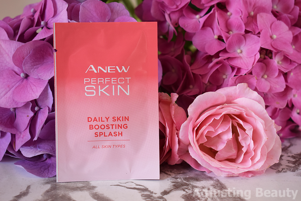 Avon Summer Beauty Box - Adjusting Beauty