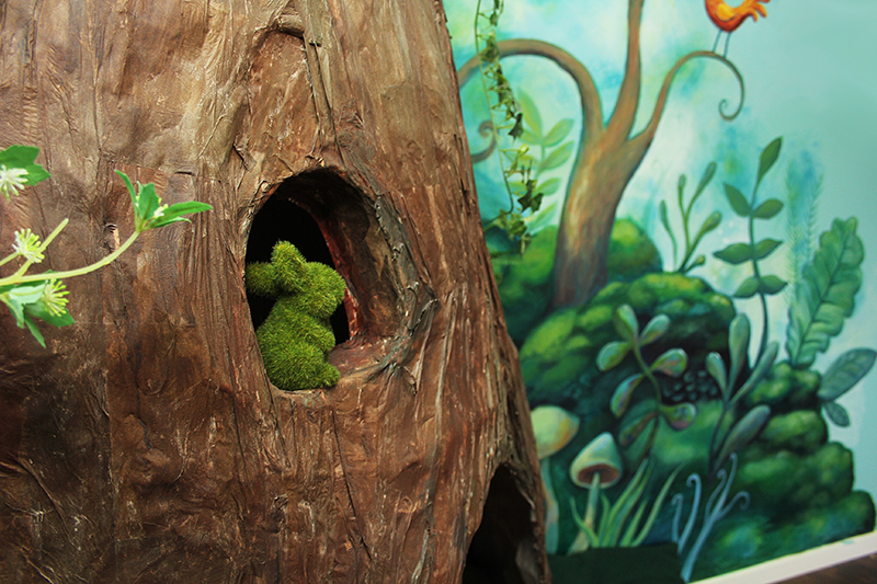 Jules Madden: The Completed Paper Mache Tree Project!