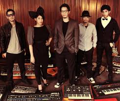 Group Band Maliq & D’essentials | SUARA BERMUSIK