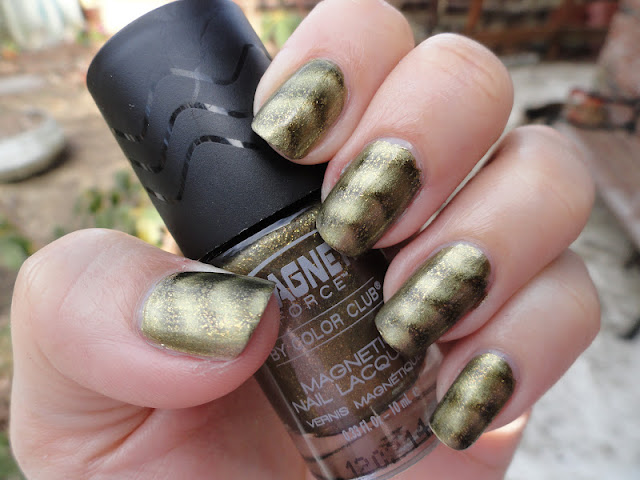 Nails Never Fails: NOTD Color Club Magnetic Nail Polish in Sci-Fi