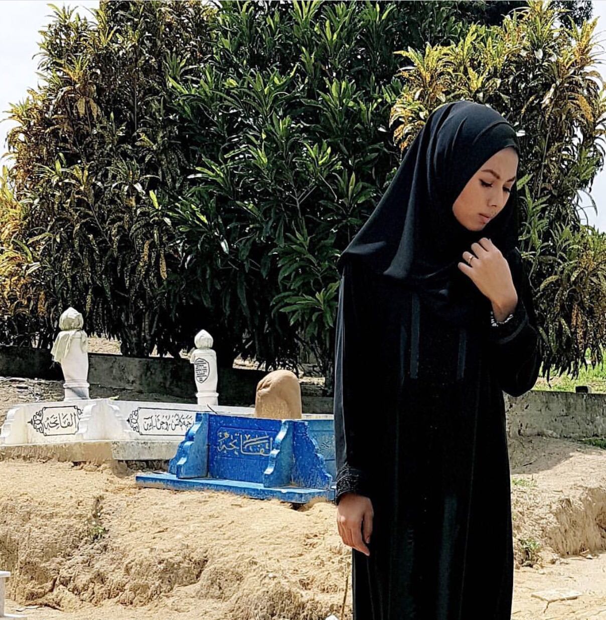 Biodata Azar Azmi | Cerita Budak Sepet