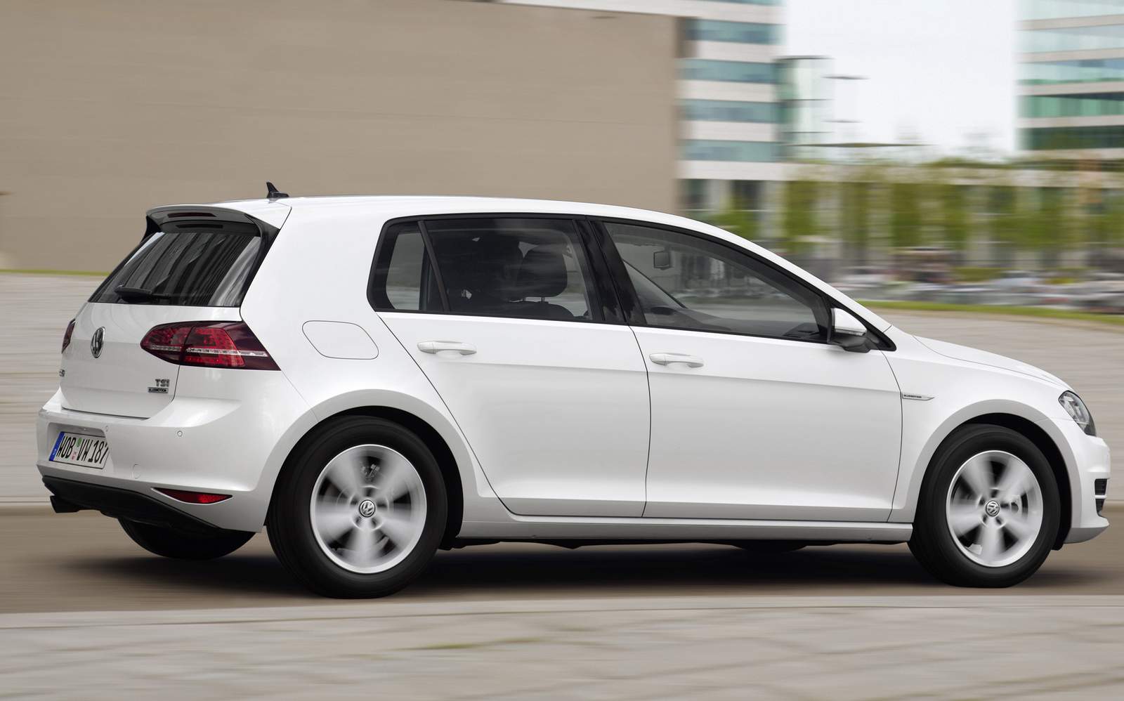 Volkswagen Golf TSI 1.0 chega à Alemanha - preço € 20.450