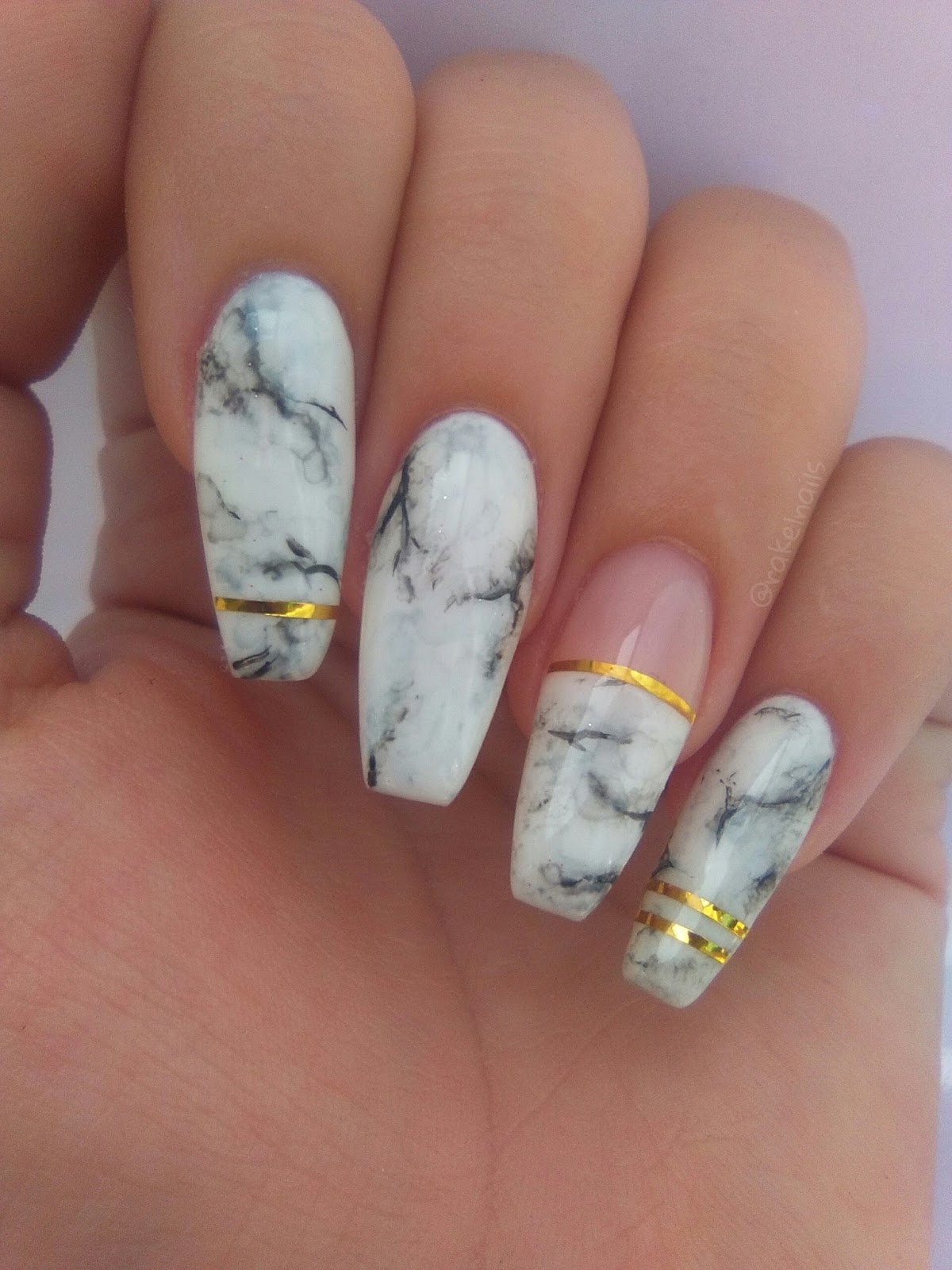 Rakel nails: Uñas de gel coffin + nail art efecto mármol semipermanente