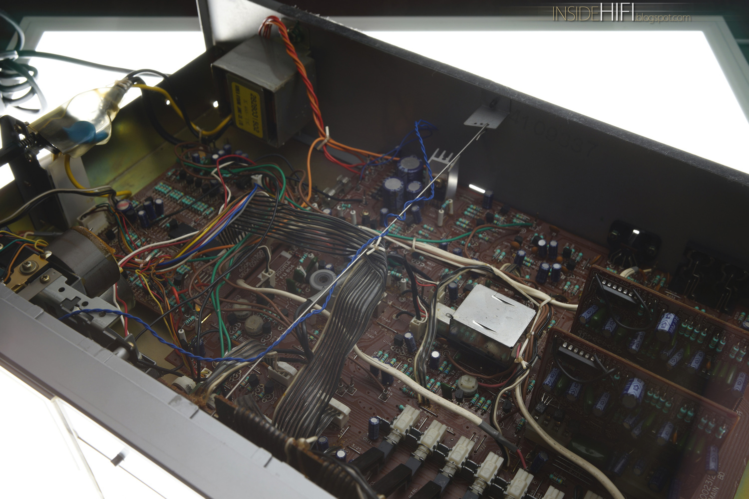 Inside Hi-Fi: Telefunken HC 850