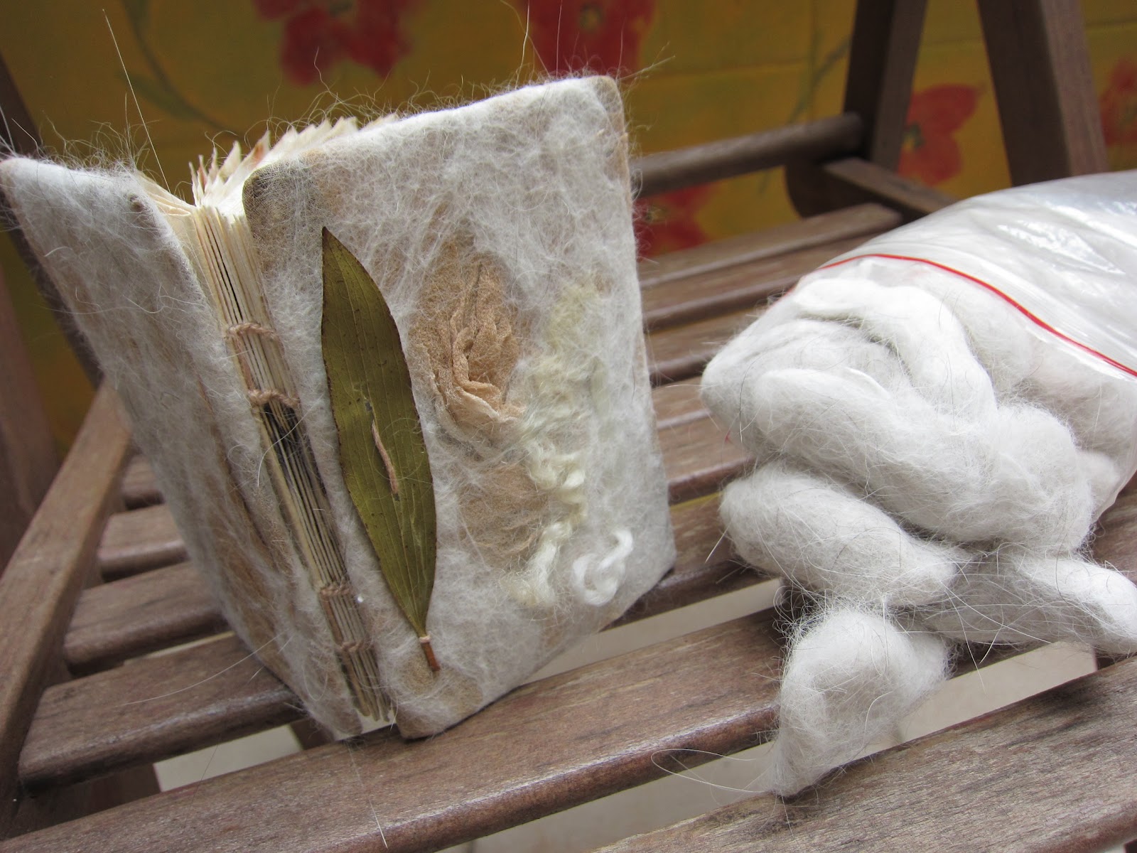 Terrie ~.~ smiling.....: Story of a binding book 手作小本子