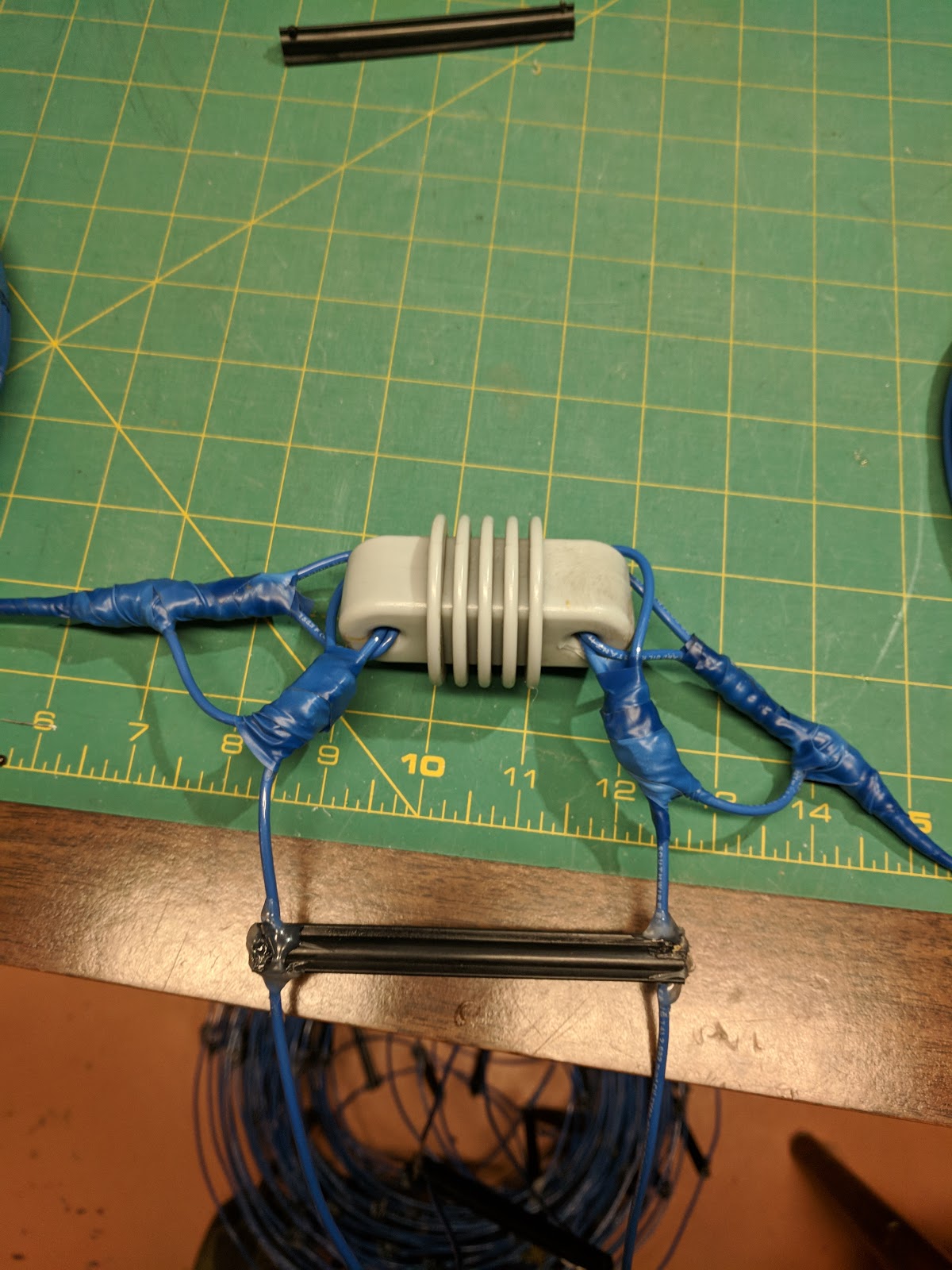 N1GMM Circuits and Experiments: Homebrew Ladder Line and Antenna