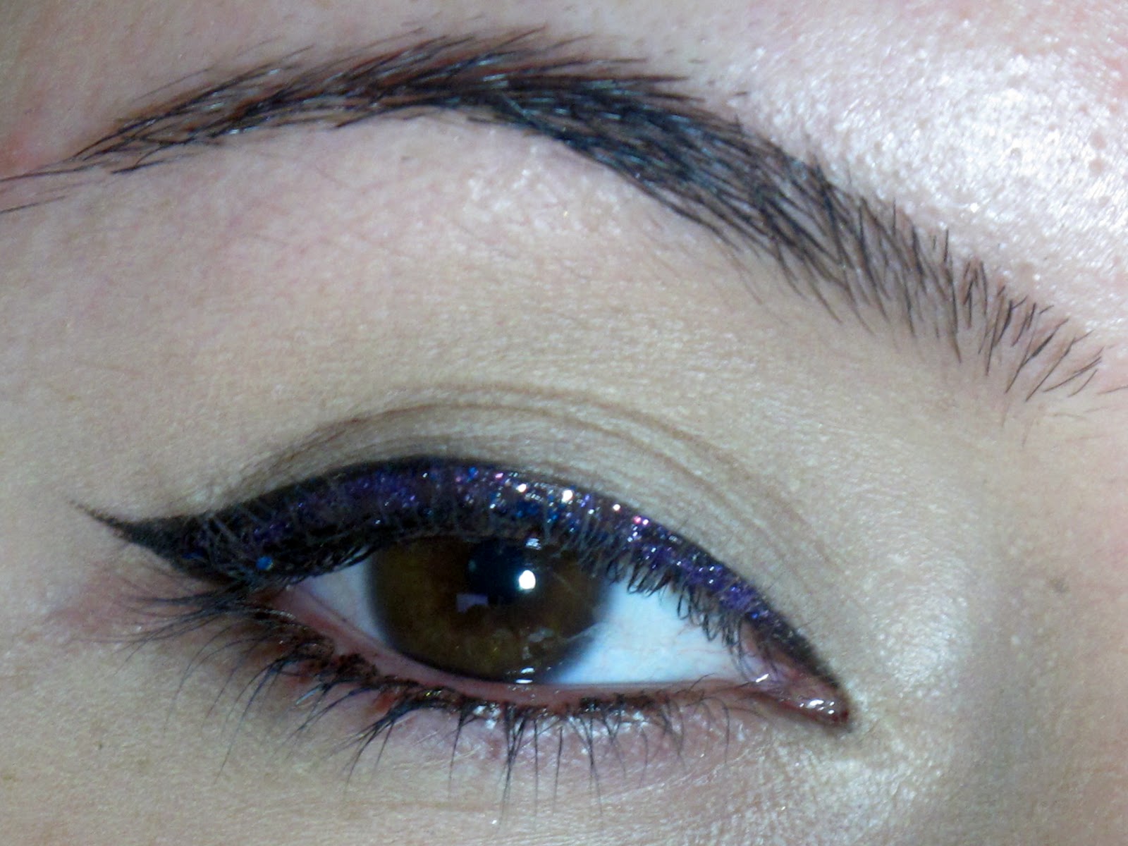 El blog de Vanessa: Delineadores con Escarcha