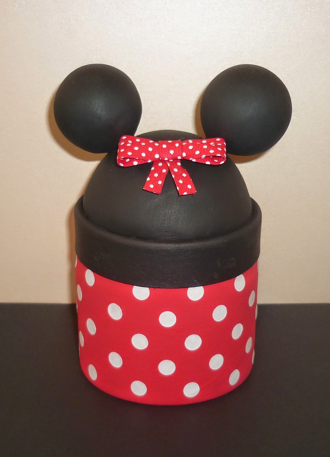 MinimandySign: Golosinero. Diseño: Mickey y Minnie Mouse.