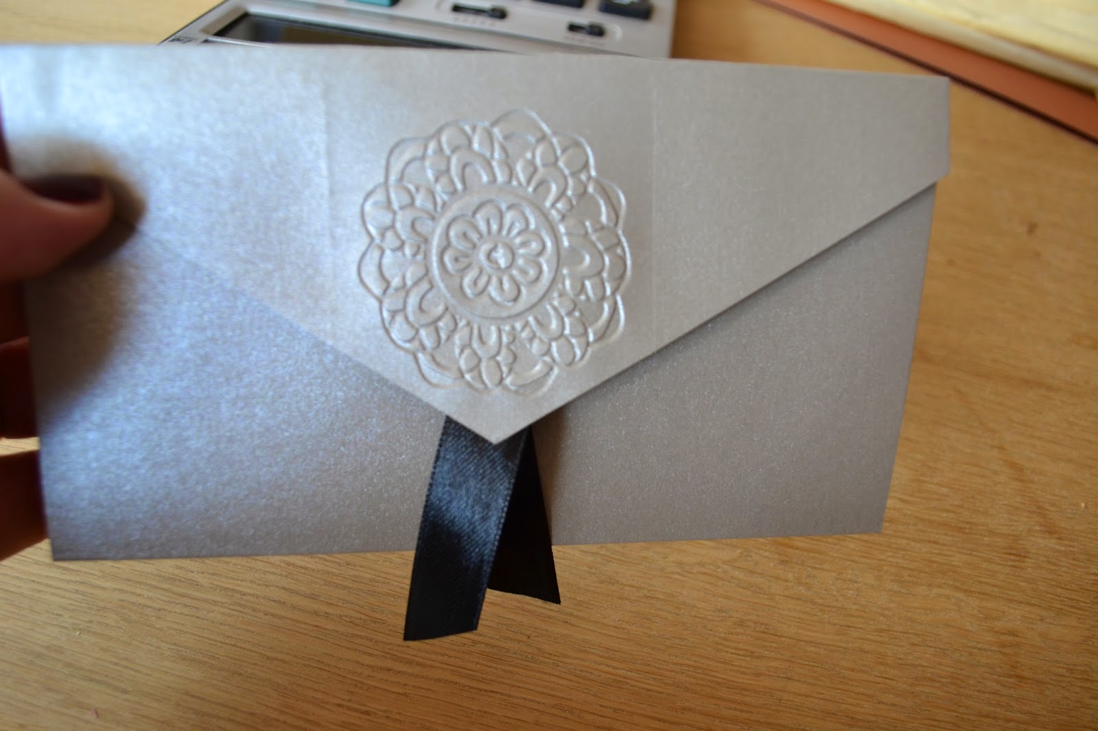 Chic Moments Decor : Invitatie banchet absolvire