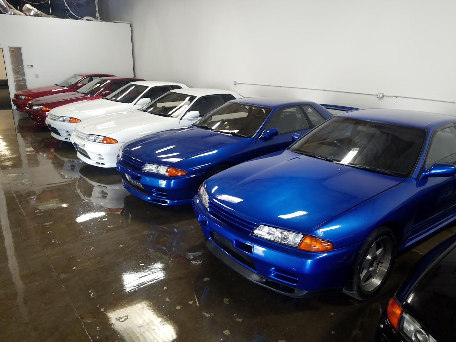 Red, White, and Blue R32 GT-R - Nissan Skyline GT-R s and GTR Information