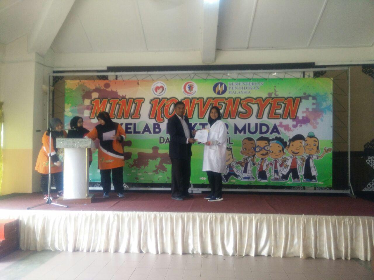 Kelab Doktor Muda SMKSJ