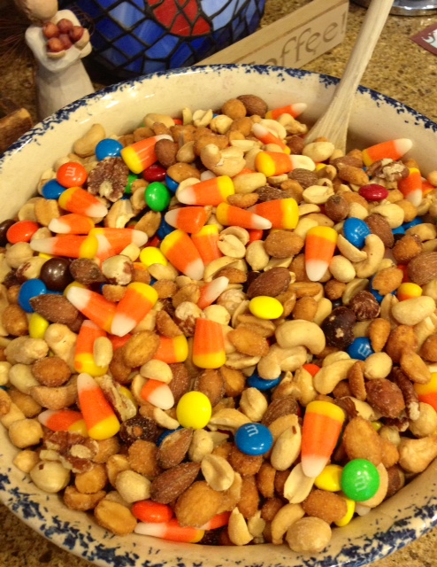 Fall Candy Corn Mix...