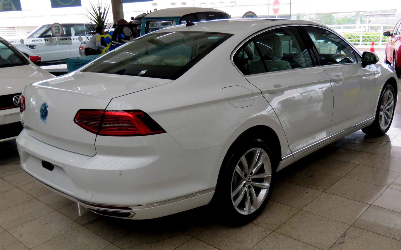 VW Passat 2018: nova central de infotainment - detalhes