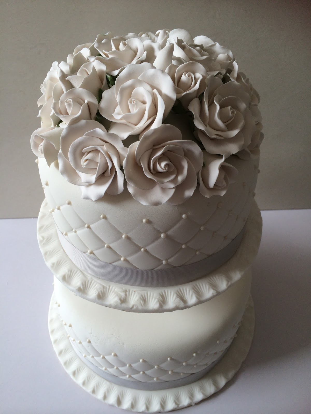 All About Wedding Cakes